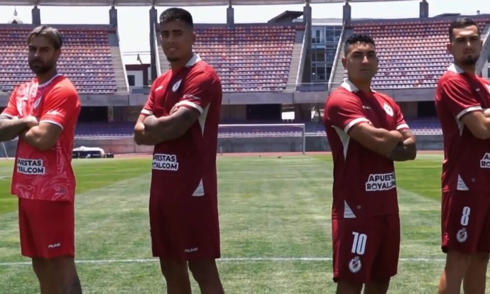 Club Deportes La Serena presentó su nueva camiseta para la temporada ...